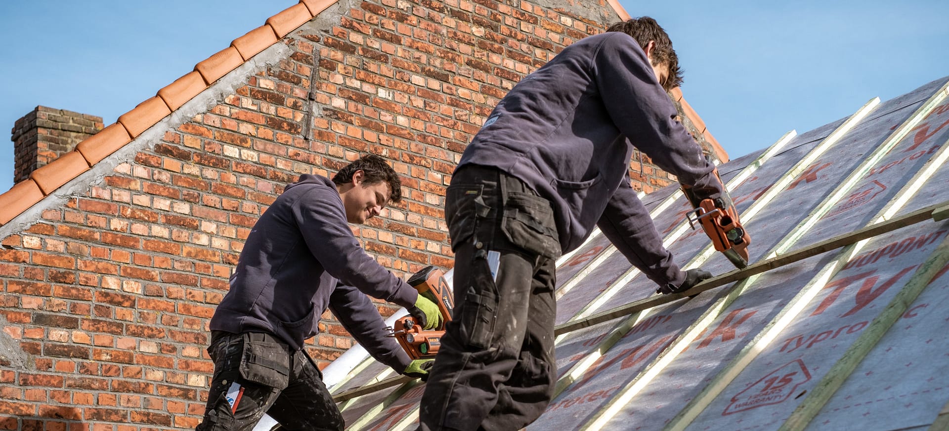 Wanneer moet je een dak vernieuwen? - SD Schrijnwerkerij